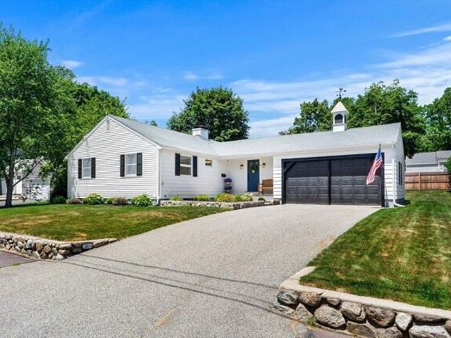 Woodcrest Dr, Wakefield, Home For Sale