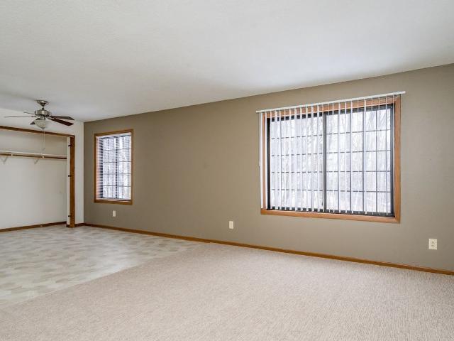Woodcrest Townhomes 3 Bedroom Home for Rent at 2479 Woodcrest Dr, Chaska, MN 55318