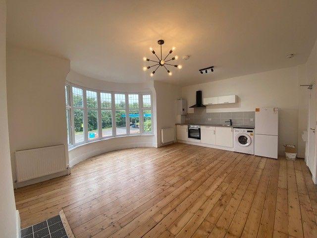 Woodborough Road, Nottingham NG3, 2 bed flat to rent, £875 pcm | PrimeLocation