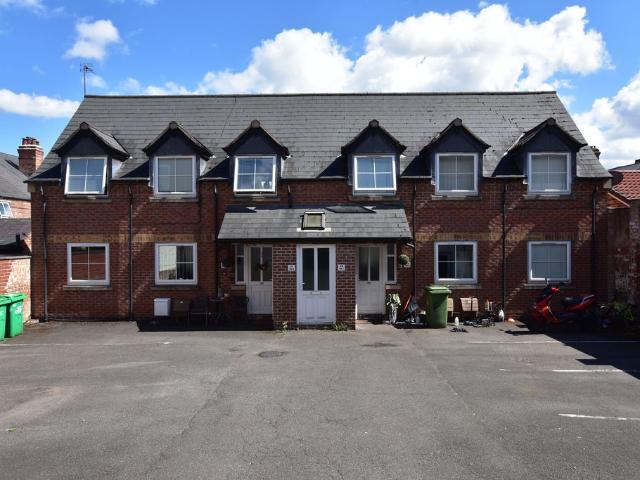 Woodborough Road, Nottingham NG3, 2 bed flat to rent, £975 pcm | PrimeLocation