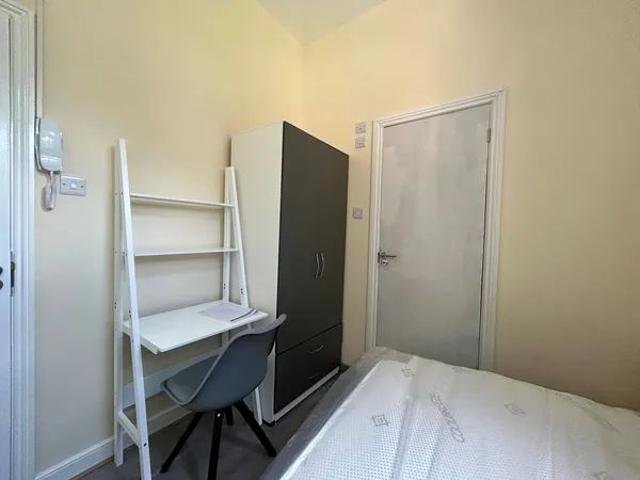 Woodberry Grove, Finsbury Park N4, Property for rent