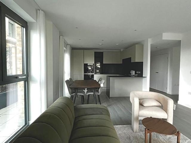 Woodberry Down Estate, London N4, 2 bed flat to rent, £3,300 pcm | PrimeLocation