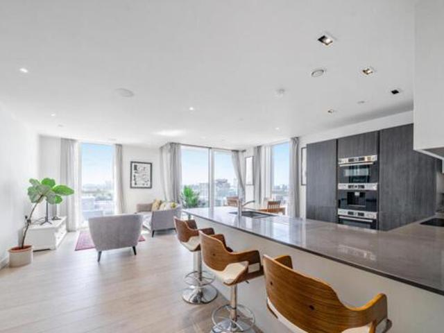 Woodberry Down, London, 3 Bedroom Apartment