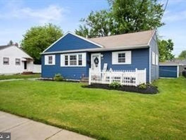 Woodbine Ave, Maple Shade, Home For Sale