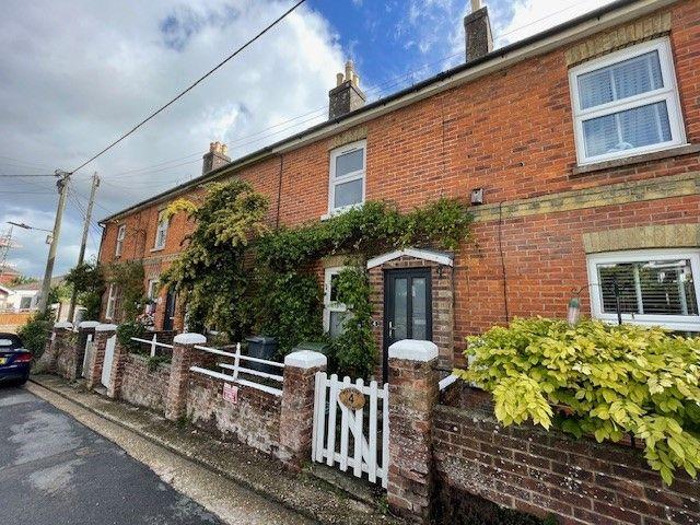 Woodbine Cottages, Sandown PO36, 3 bed cottage to rent, £1,200 pcm | PrimeLocation