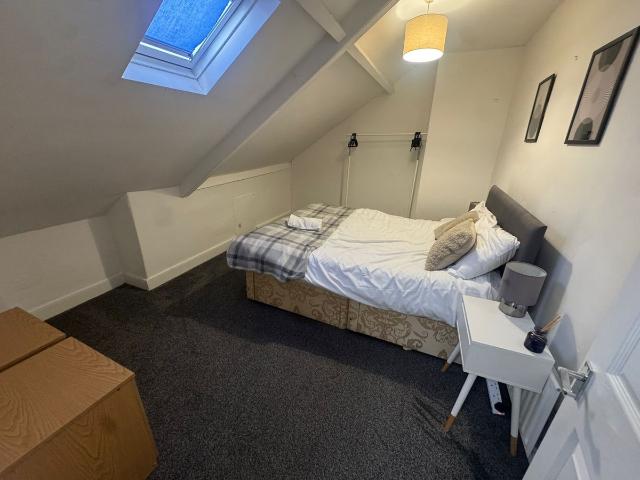 Woodbine Street, Gateshead NE8, 5 bed shared accommodation to rent, £2,200 pcm | PrimeLocation