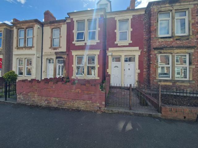 Woodbine Street, Gateshead NE8, 2 bed flat to rent, £620 pcm | PrimeLocation