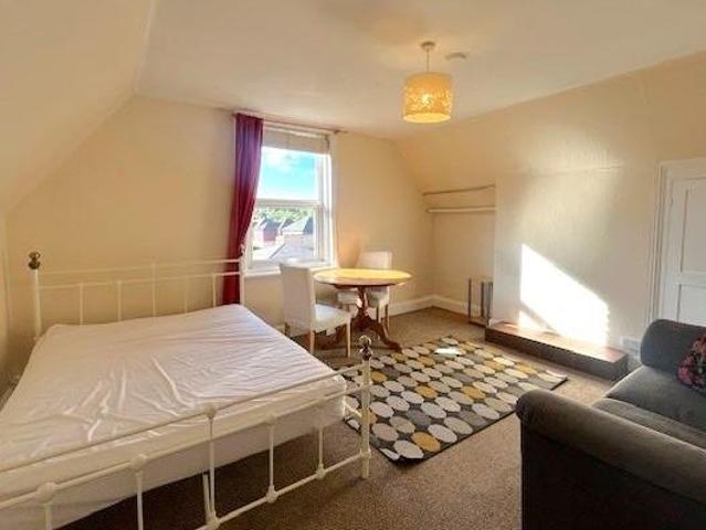 Woodbridge Road, Guildford GU1, studio to rent 68544187 | PrimeLocation