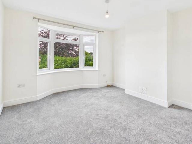 Woodbridge Road, Rushmere St. Andrew, Ipswich, Suffolk, IP5 1BQ