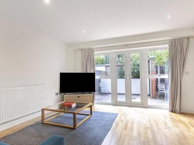 Woodbridge Street, London, 2 Bedroom Town