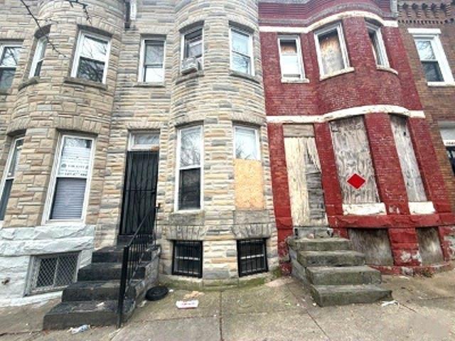 Woodbrook Ave