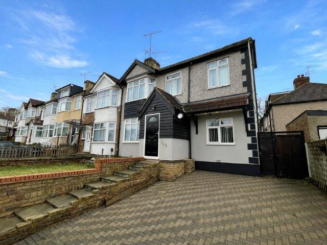 Woodbrook Road, Plumstead, London, SE2 5 bed end of terrace house to rent £2,550 pcm £588 pw