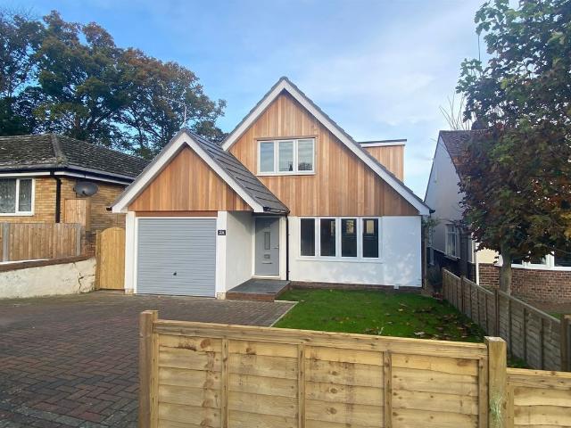 Woodbury Grove, Lovedean, Hampshire PO8, 3 bed detached house to rent, £1,850 pcm | PrimeLocation