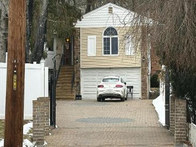 Woodbury Rd