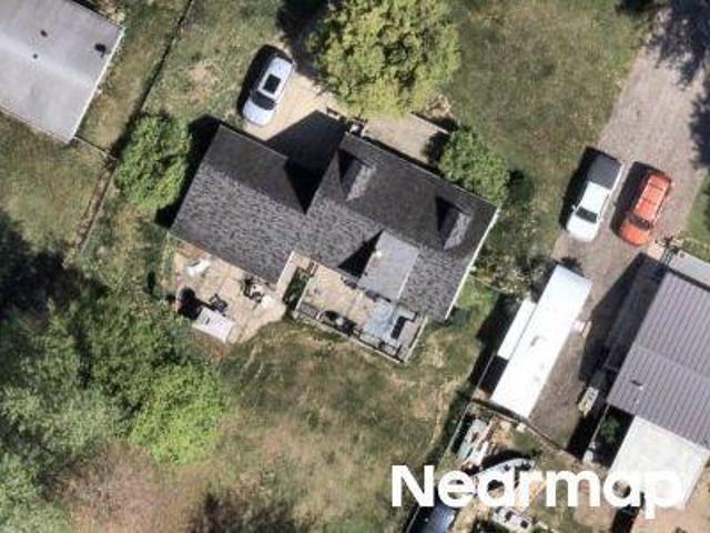 Woodbushe Dr SE