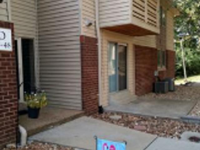 Woodglen Terrace, LLC 2 Bedroom Apartment for Rent at 32 Woodglen Apartment, Arnold, MO 63010 Arnold