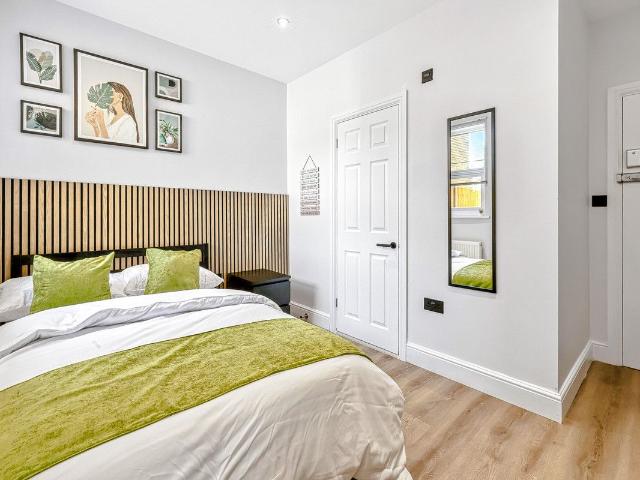 Woodgrange Drive, Southend On Sea SS1, Room to rent, £695 pcm | PrimeLocation
