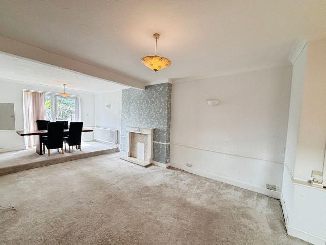 Woodend Road, Deepcut, Camberley, Surrey, GU16