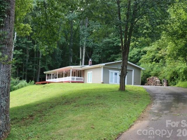 Wooded Valley Ln, Burnsville, Home For Sale
