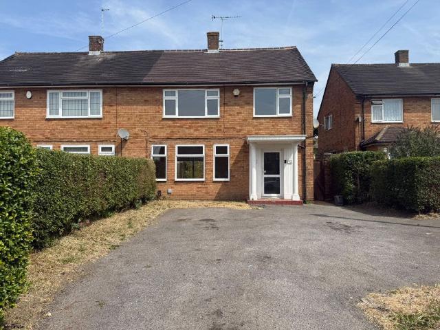 Woodford Way, Slough SL2, 3 bed property to rent, £1,700 pcm | PrimeLocation