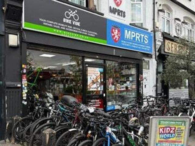 Woodford Avenue, Ilford, High Street Retail