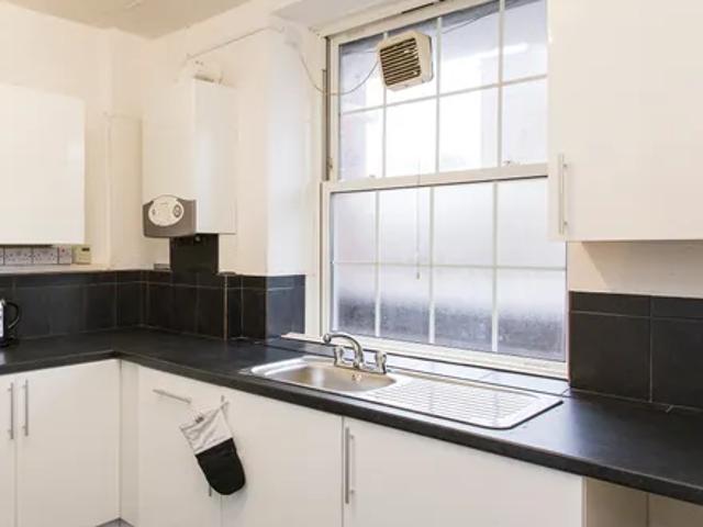 Woodford Court, 33 Shepherds Bush Green, London, W12 8PY, United Kingdom | Room for rent #155286983 | Rentberry