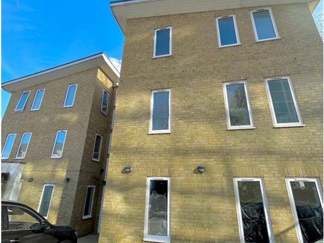 Woodford Court, Watford WD17, 1 bed flat to rent, £1,300 pcm | PrimeLocation