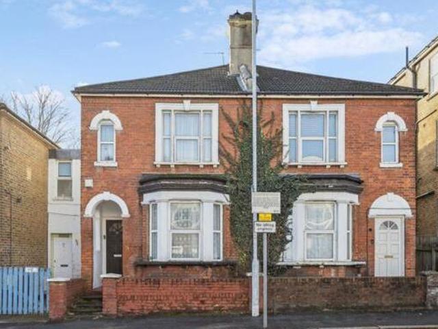 Woodford Road, Central Watford, 2 Bedroom Semi detached