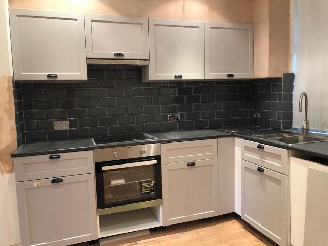 Woodford Road, London E18, 2 bed flat to rent, £2,000 pcm | PrimeLocation