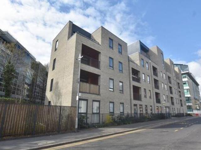 Woodford Road, Watford, 1 Bedroom Apartment