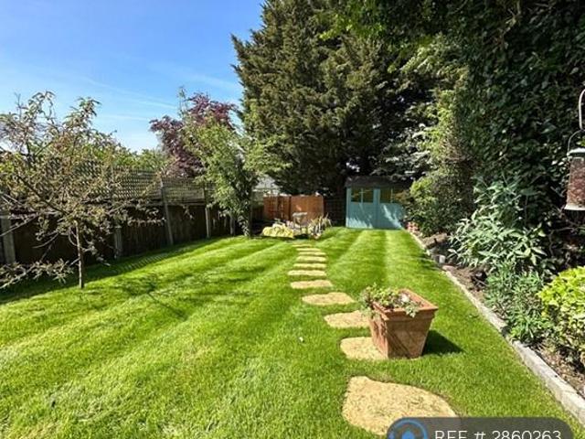 Woodfall Avenue, High Barnet, EN5 3 bed end of terrace house to rent £3,150 pcm £727 pw