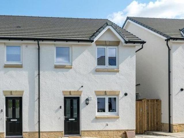 Woodfarm Cl, Dalry Rd, 3 Bedroom Semi detached