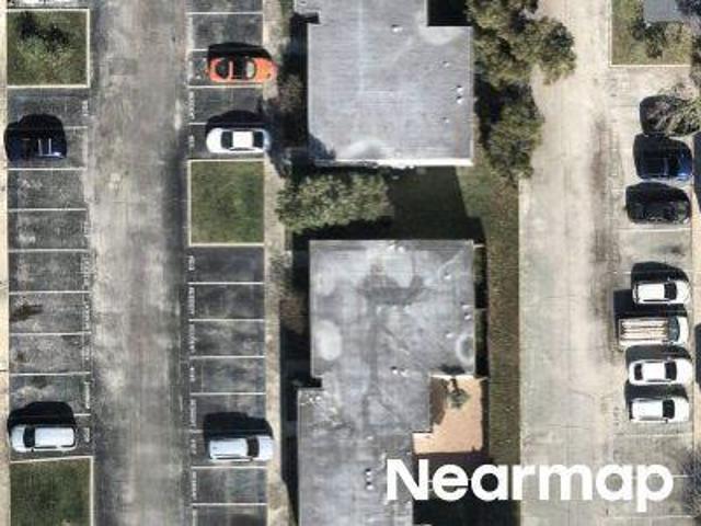 Woodfern Dr