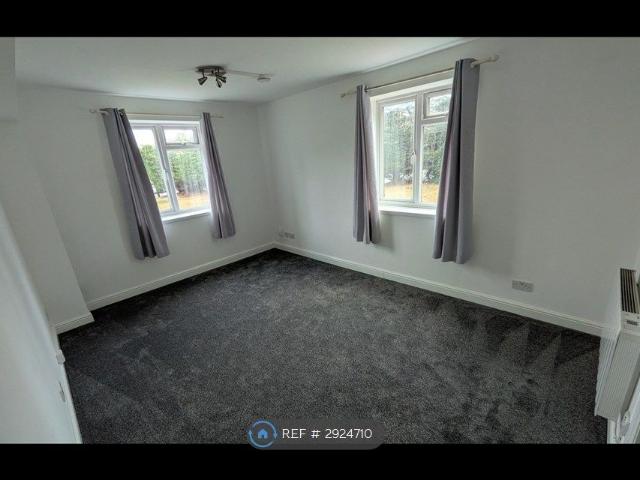 Woodfield Court, Sutton SM1, 2 bed flat to rent, £1,695 pcm | PrimeLocation