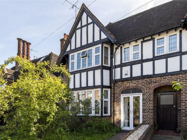 Woodfield Avenue, London SW16, 4 bed semi detached house to rent, £3,500 pcm | PrimeLocation