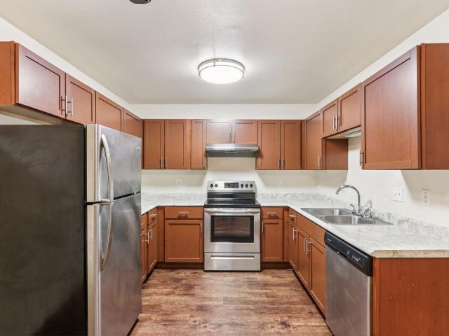 Woodfield Heights Apartments 2 Bedroom Apartment for Rent at 120 Cambridge Ave, Waukesha, WI 53188