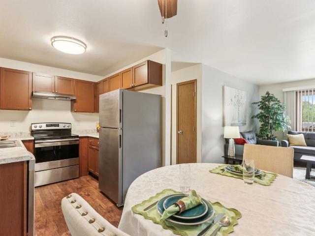 Woodfield Heights Apartments 3 Bedroom Apartment for Rent at 120 Cambridge Ave, Waukesha, WI 53188