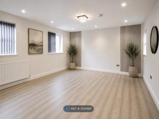Woodhouse Court, Milton Keynes MK14, 5 bed detached house to rent, £2,300 pcm | PrimeLocation