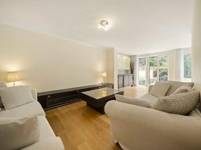 Woodhouse Close, UB6, London
