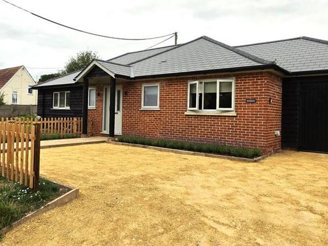 Woodhouse, Smannell SP11 3 bed detached bungalow to rent £2,125 pcm £490 pw