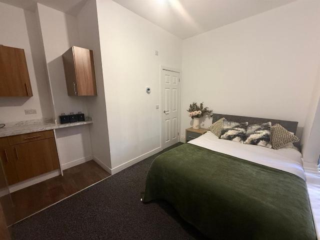 Woodhouse Road, Mansfield NG18, Room to rent, £525 pcm | PrimeLocation