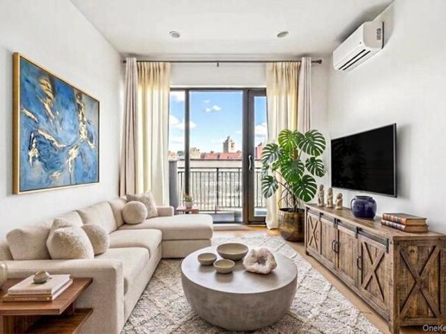 Woodhaven Blvd Unit I, Rego Park, Condo For Sale
