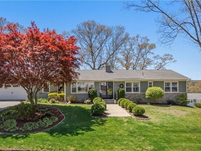 Woodhaven Blvd, North Providence, Home For Sale