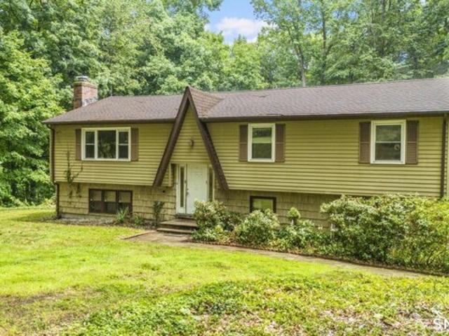 Woodhaven Dr, Burlington, Home For Sale