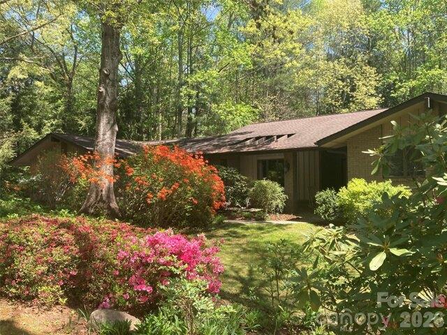 Woodhaven Dr, Hendersonville, Home For Sale