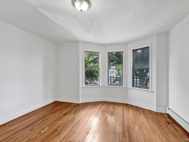 Woodhaven NY 11421 104922042
