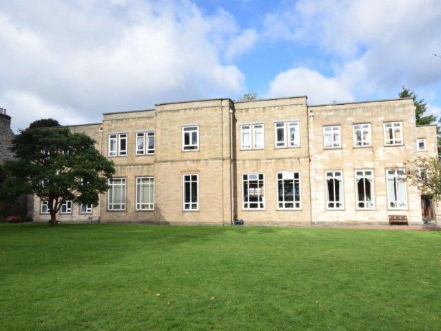 Woodhall Road, Edinburgh, Midlothian. 2 bed flat to rent £1,495 pcm £345 pw