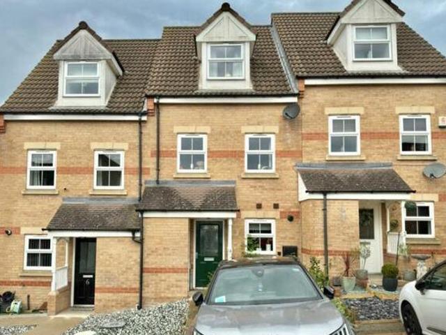 Woodhead View, Jump, 3 Bedroom Town