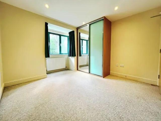 Woodhead Drive, CB4 1YL