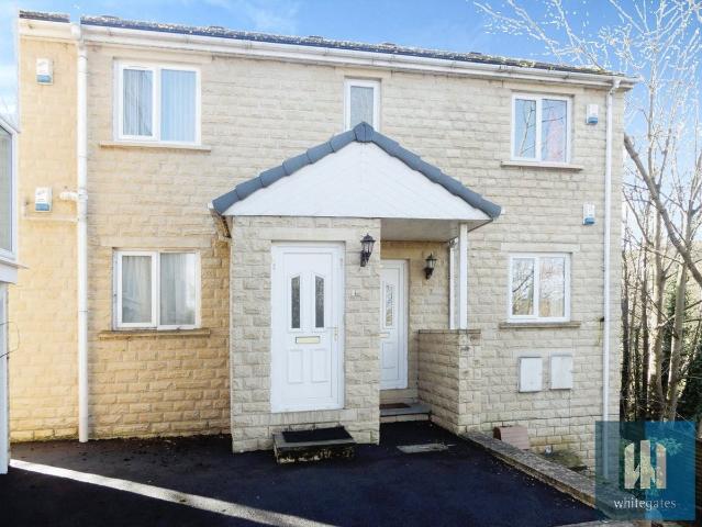 Woodhead Road, Lockwood, Huddersfield HD4, 2 bed flat to rent, £625 pcm | PrimeLocation